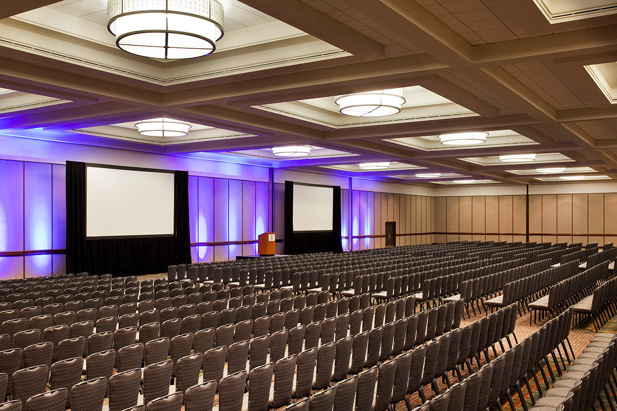 Crown Center Hotels | Hotels Near Crown Center in Kansas City, MO